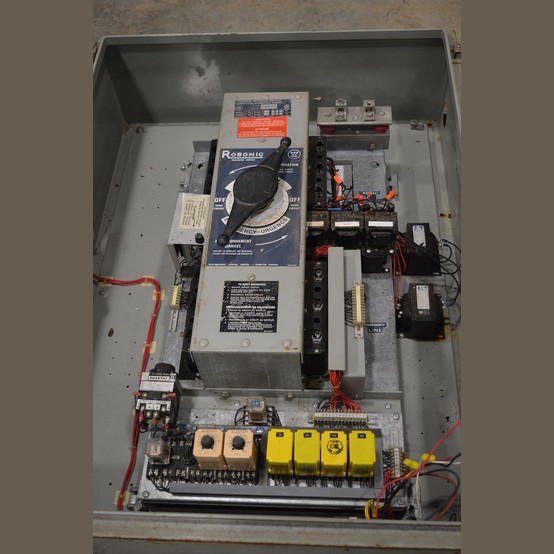 Westinghouse Robonic 200 amp Transfer Switch