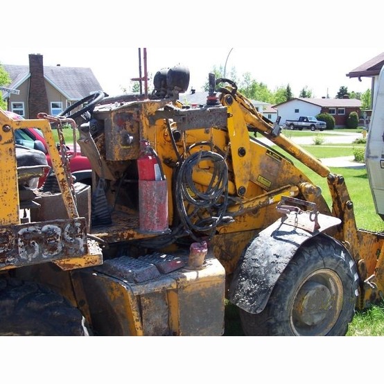 Aliva 252 Shotcrete & JCB Triple 4CE Carrier Package