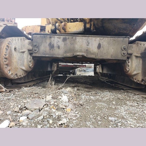 Caterpillar 235C Excavator