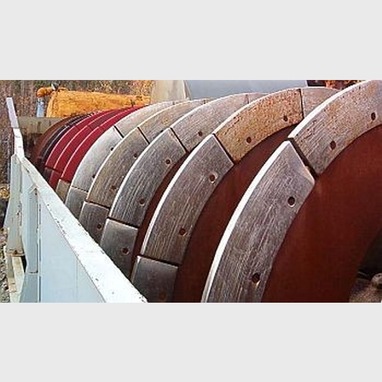 60 in. Sandscrew Classifier. c/w Mixed Urathane & Steel Wear Plates.