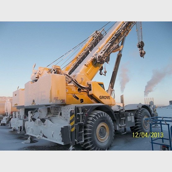 Grove Mobile Crane