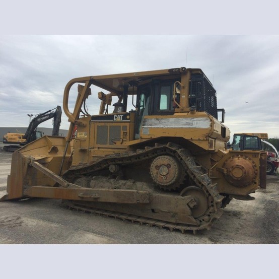 CAT D7R Dozer