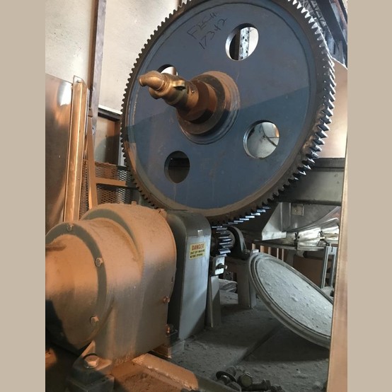 Paul O. Abbe 36in. x 60in. Pebble Mill