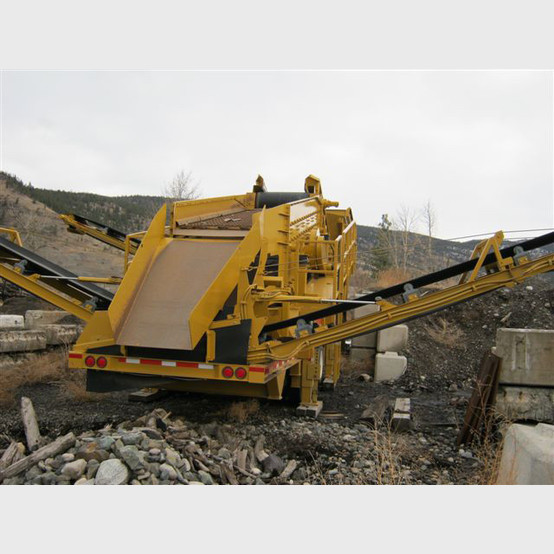 Used CEC Portable Screen. 6 ft. x 16 ft. - 3 Deck. Incline Style ...