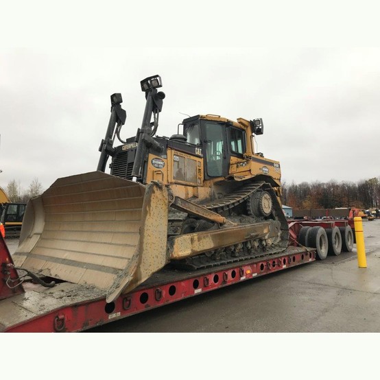 Caterpillar D8R Dozer