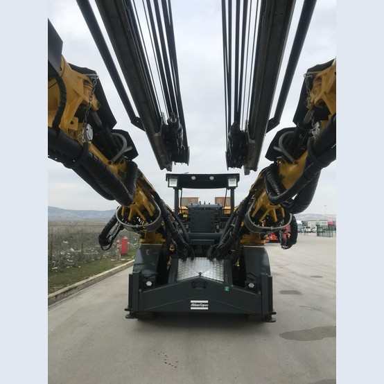 2004 Atlas Copco L2D Jumbo Drill