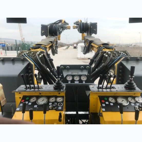 2004 Atlas Copco L2D Jumbo Drill