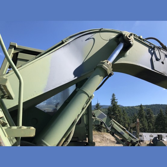 CAT 235 Excavator