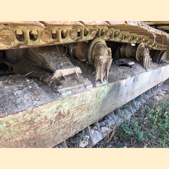 CAT 235 Excavator