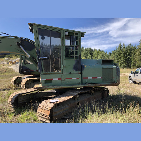 John Deere 220 LC Excavator