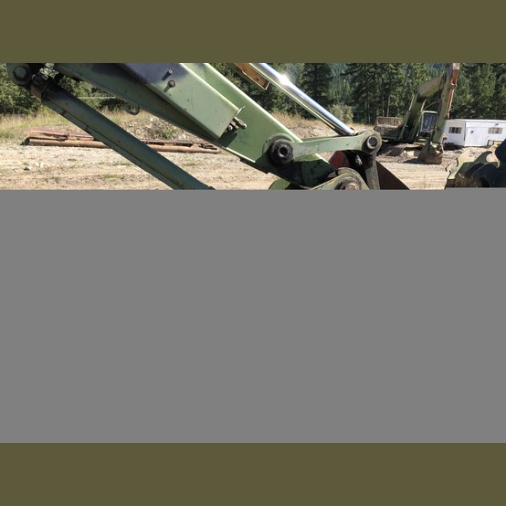 John Deere 220 LC Excavator