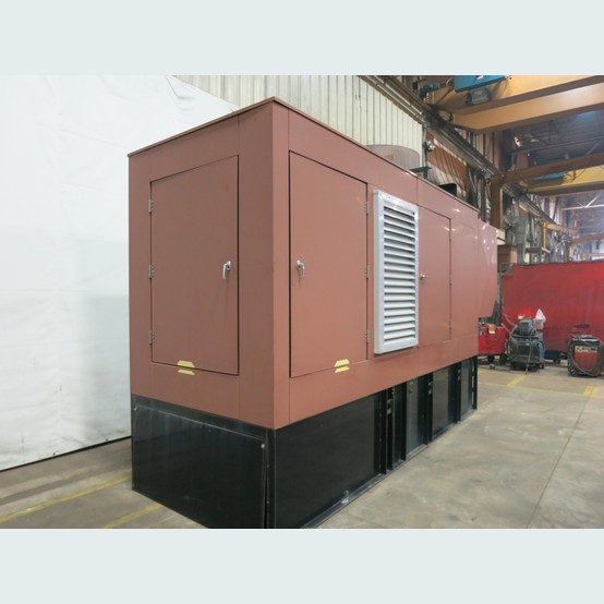 Cummins 600 kW Diesel Generator