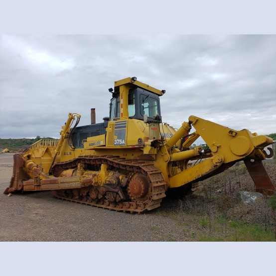 Komatsu D375A-5 Dozer