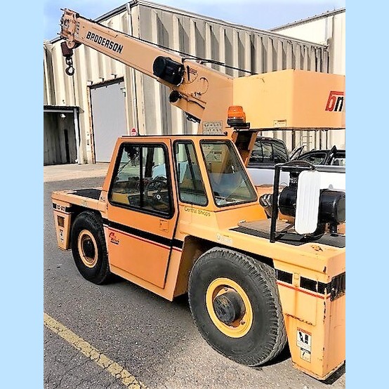 Broderson IC-80-3J Mobile Crane