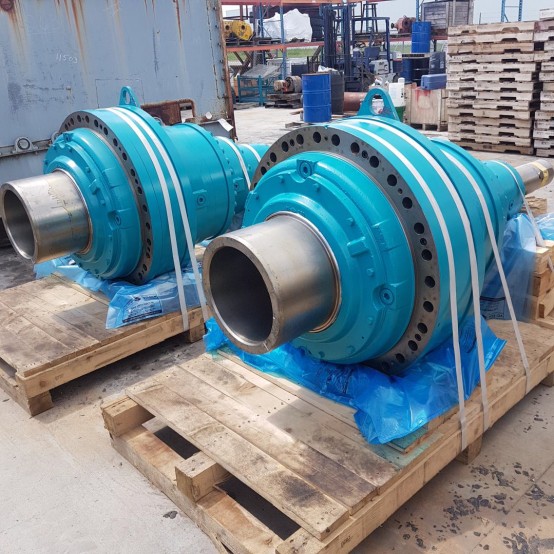 Reductores de Ejes Planetarios de Dos Etapas Brevini