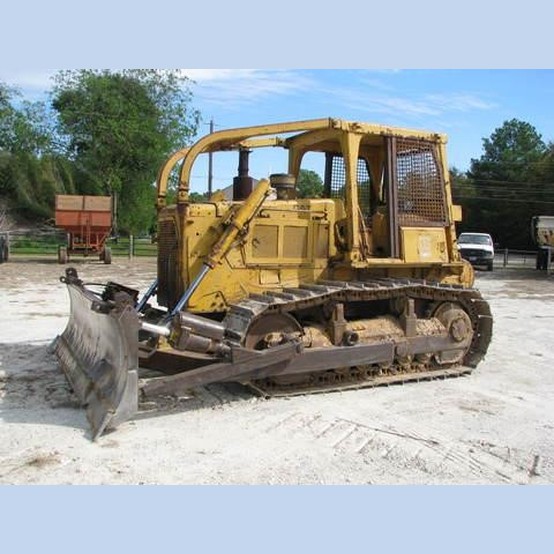 CAT D6D Dozer