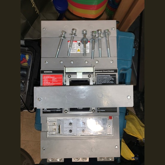 Siemens 3 Pole 1200 Amp Breaker