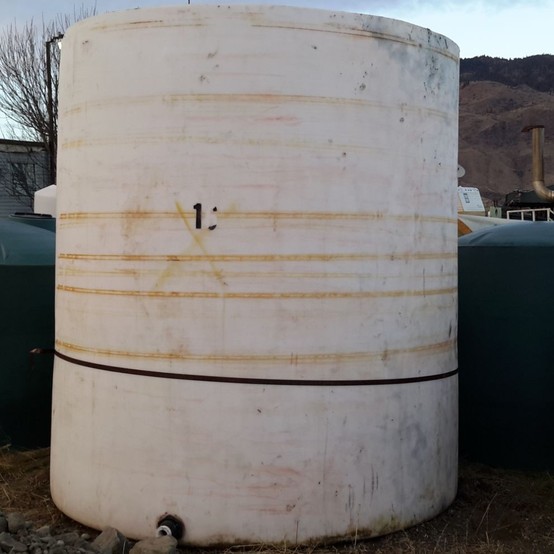 Polyethylene vertical tank supplier worldwide - 6000 gallon plastic ...
