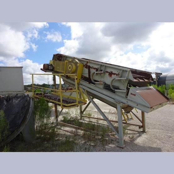 5 ft. x 14 ft. Single Deck Incline Screen