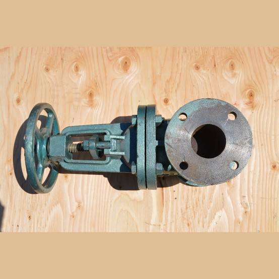 Hattersley Newman Hender 3 in. Gate Valve