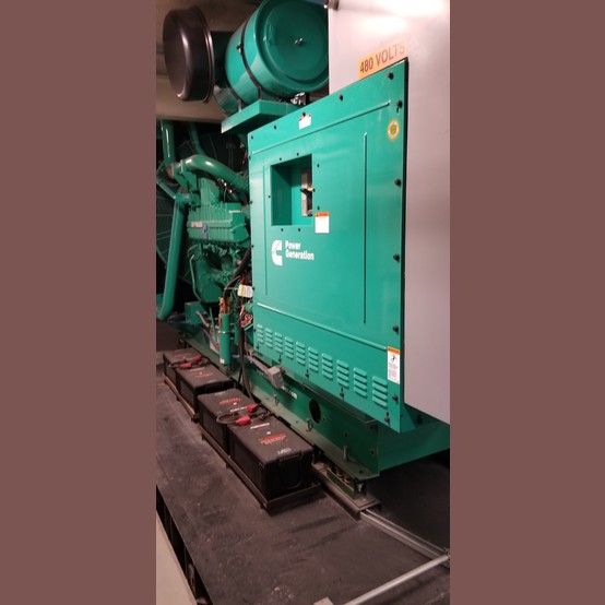 Cummins 750 kW 480 Volt Diesel Generator