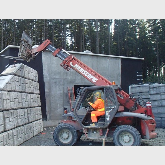 Manitou zoom boom supplier worldwide | Used Manitou 3 ton Telehandler ...