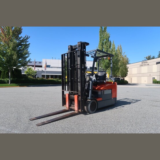 Toyota 4000 lb. Forklift