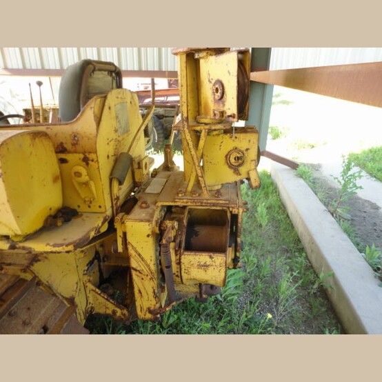 Antique CAT D4 Crawler Tractor