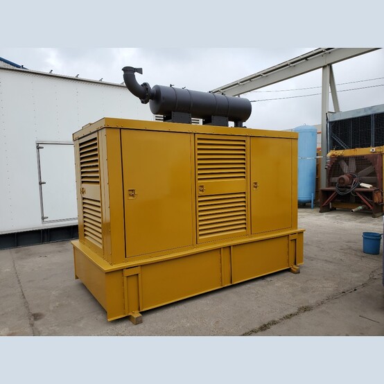 Caterpillar 225 kW 120/208 Volts Diesel Generator