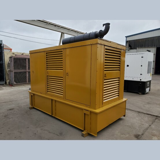 Caterpillar 225 kW 120/208 Volts Diesel Generator