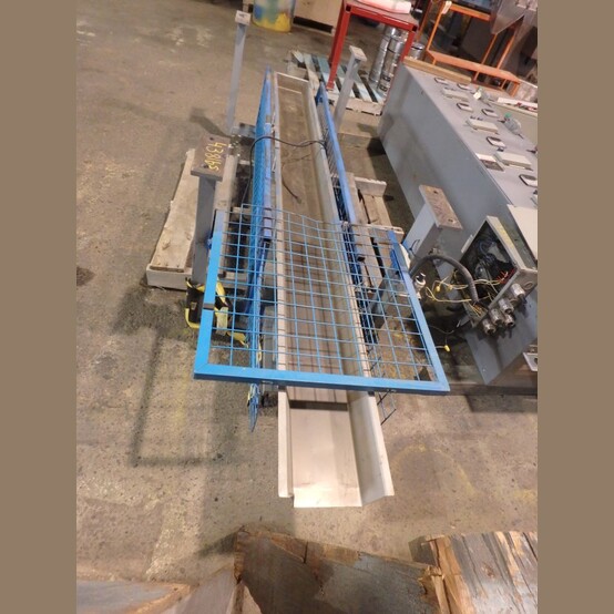 6 in. x 8 ft. Stainless Steel Vibrating Pan Feeder