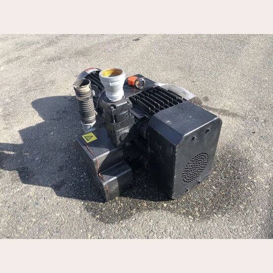 7.5 HP Dry Rotary Vacuum Pump