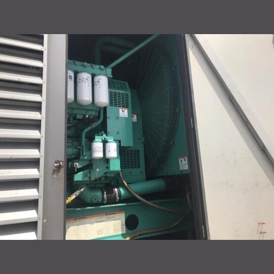 Cummins 800 kW 600 Volt Diesel Generator